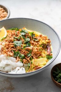 Burmese Kaukswe • The Curious Chickpea